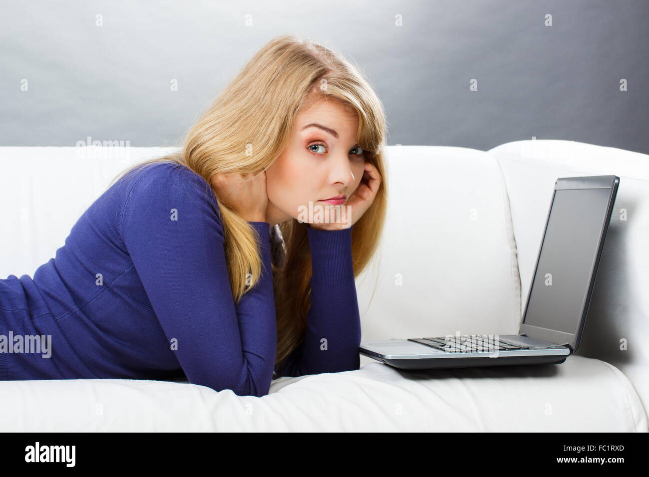 Unhappy person computer screen hi-res stock photography and images - Alamy