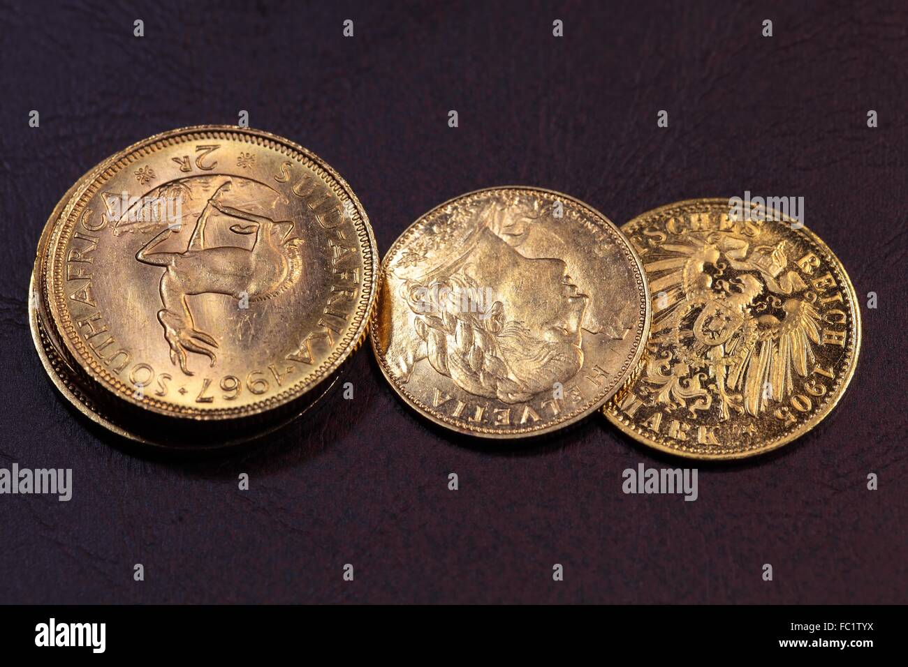 Antique gold coins hi-res stock photography and images - Alamy