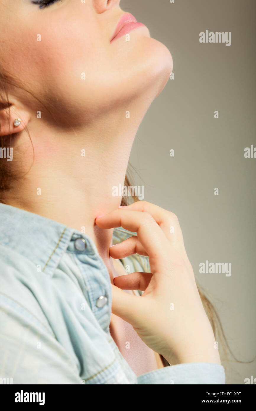 Scratch dermatitis hi-res stock photography and images - Alamy