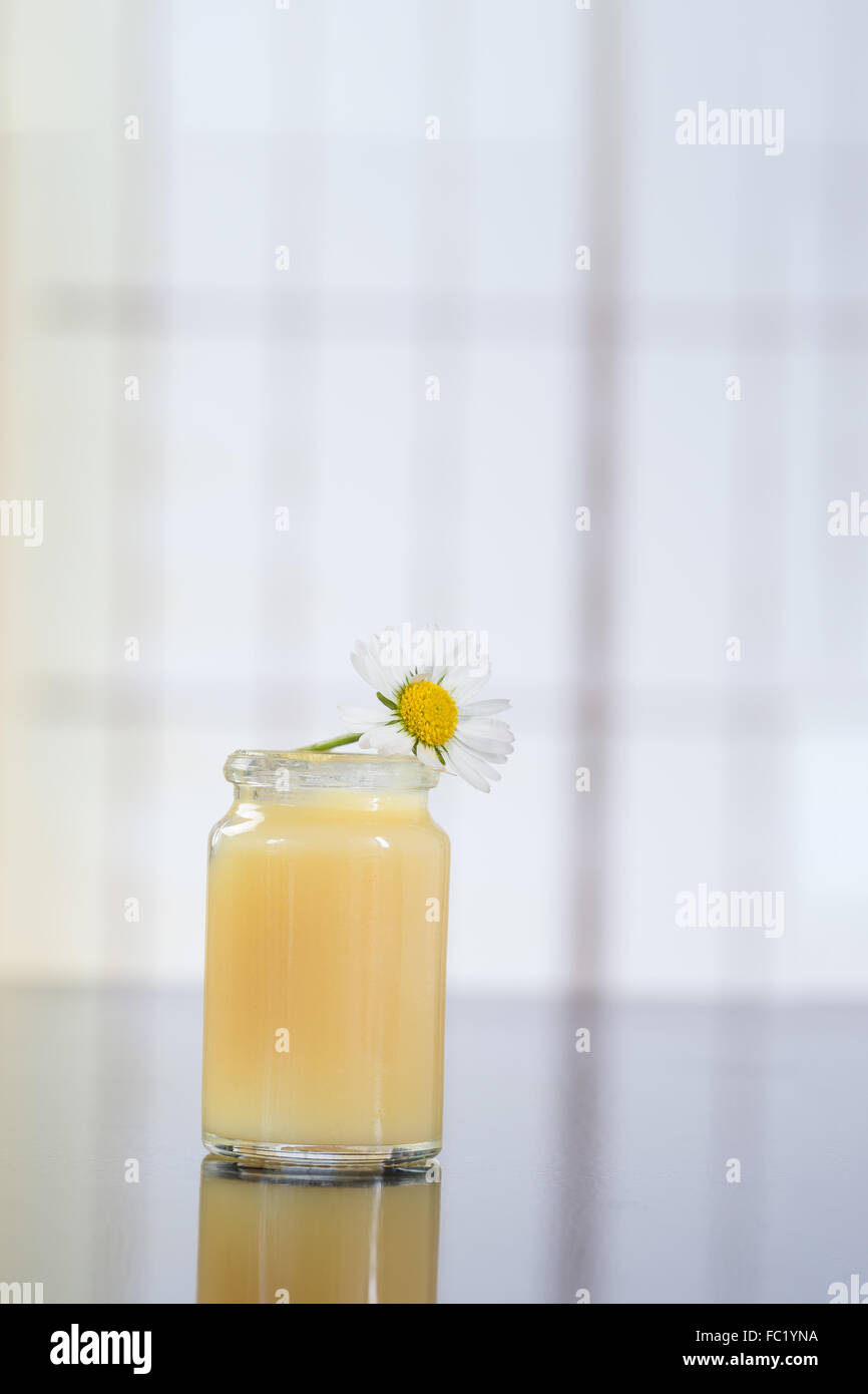 Royal jars hi-res stock photography and images - Alamy