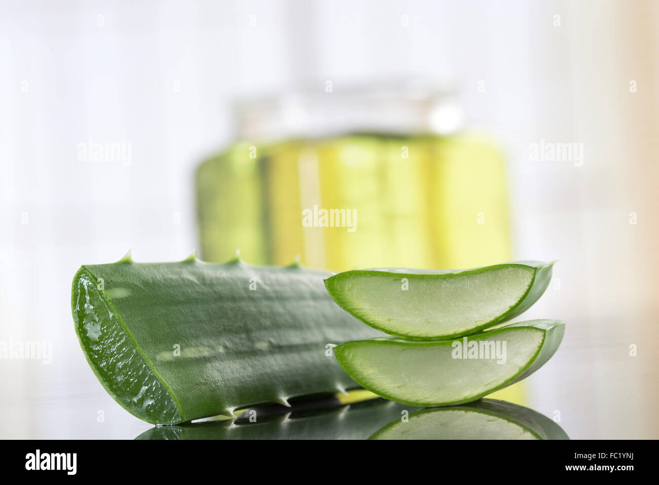 Aloe vera care hi-res stock photography and images - Alamy