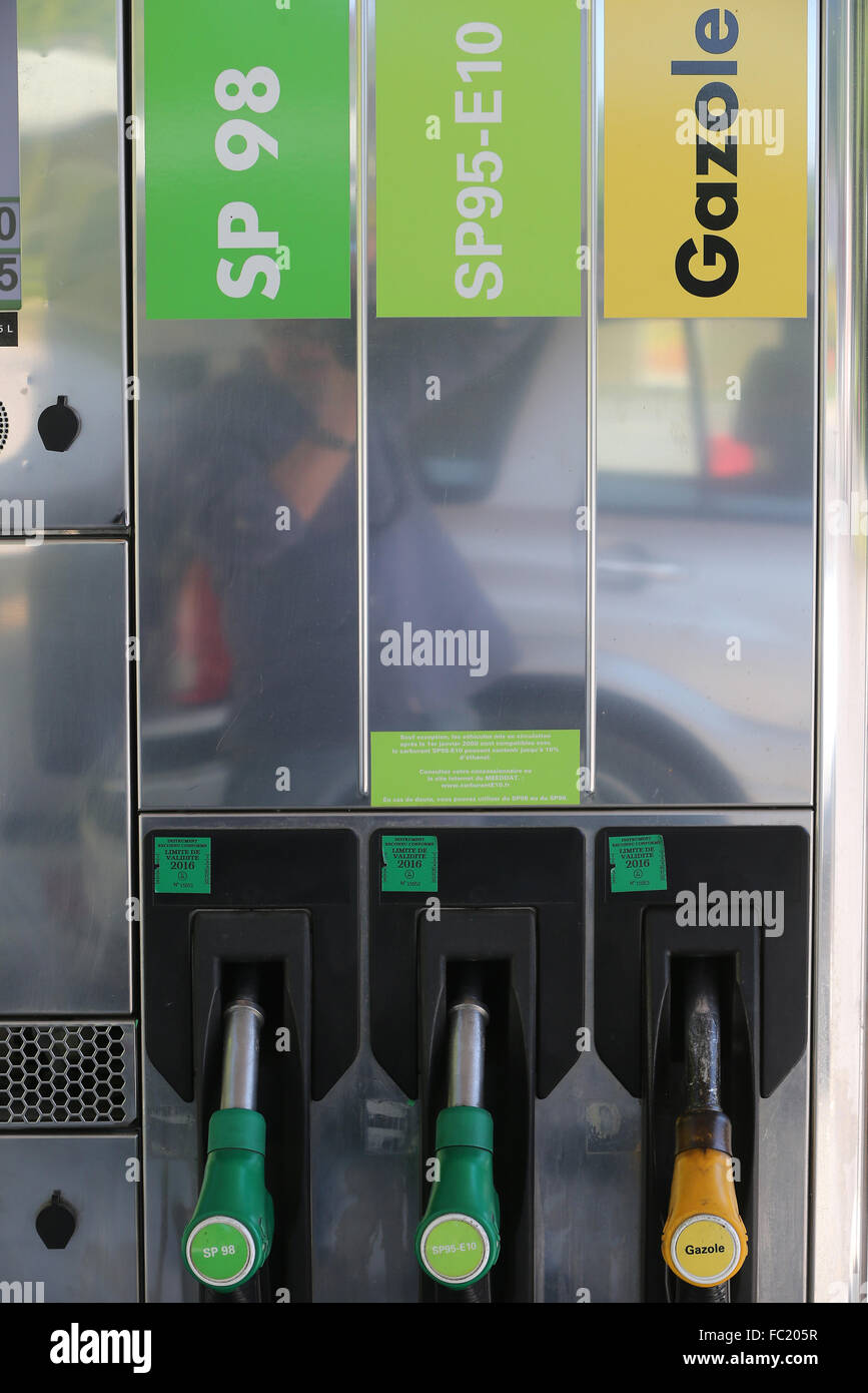 Gasoline service station hi-res stock photography and images - Alamy