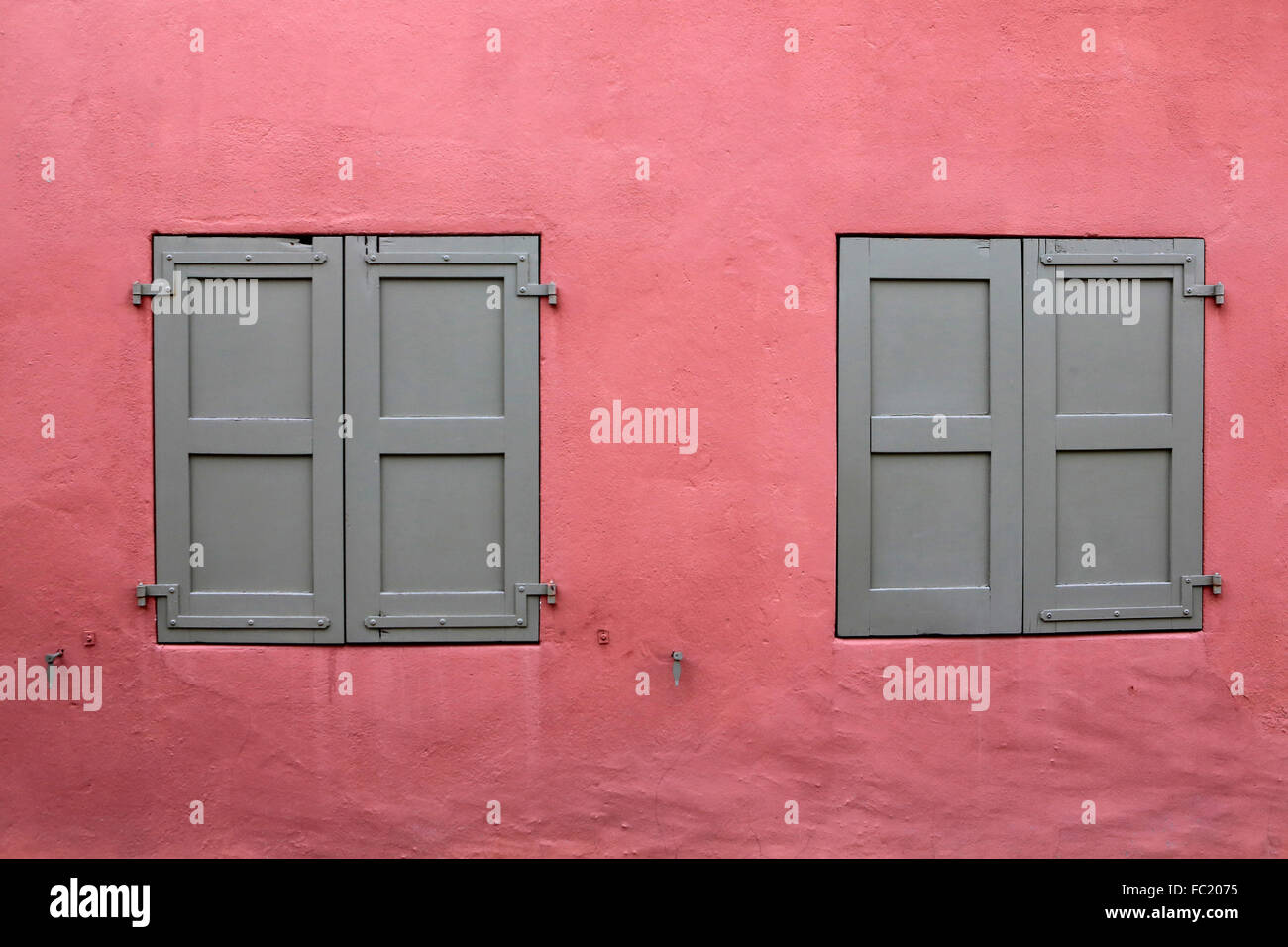 Two color shutters hi-res stock photography and images - Alamy