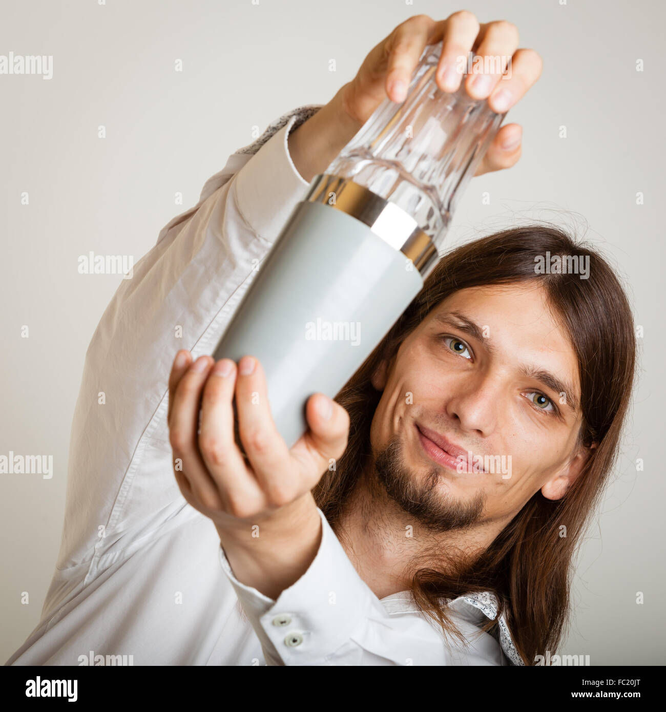 Man cocktail shaking hi-res stock photography and images - Alamy