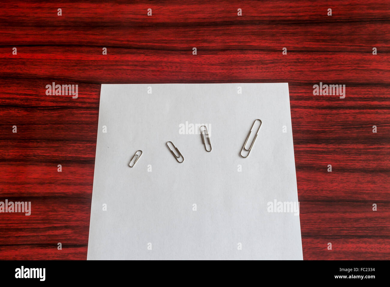 Various sizes paper clips hi-res stock photography and images - Alamy