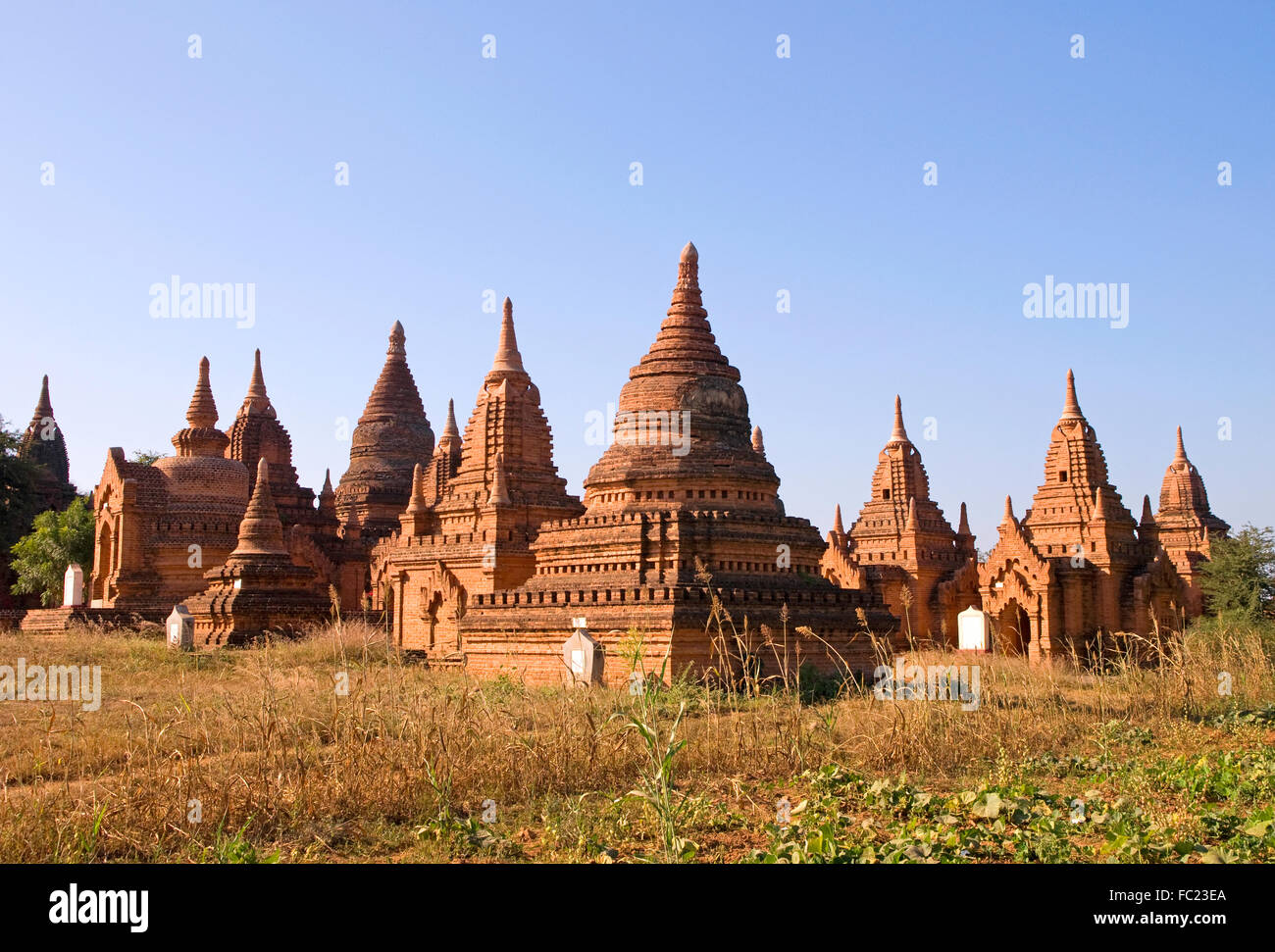Pretty temples hi-res stock photography and images - Alamy