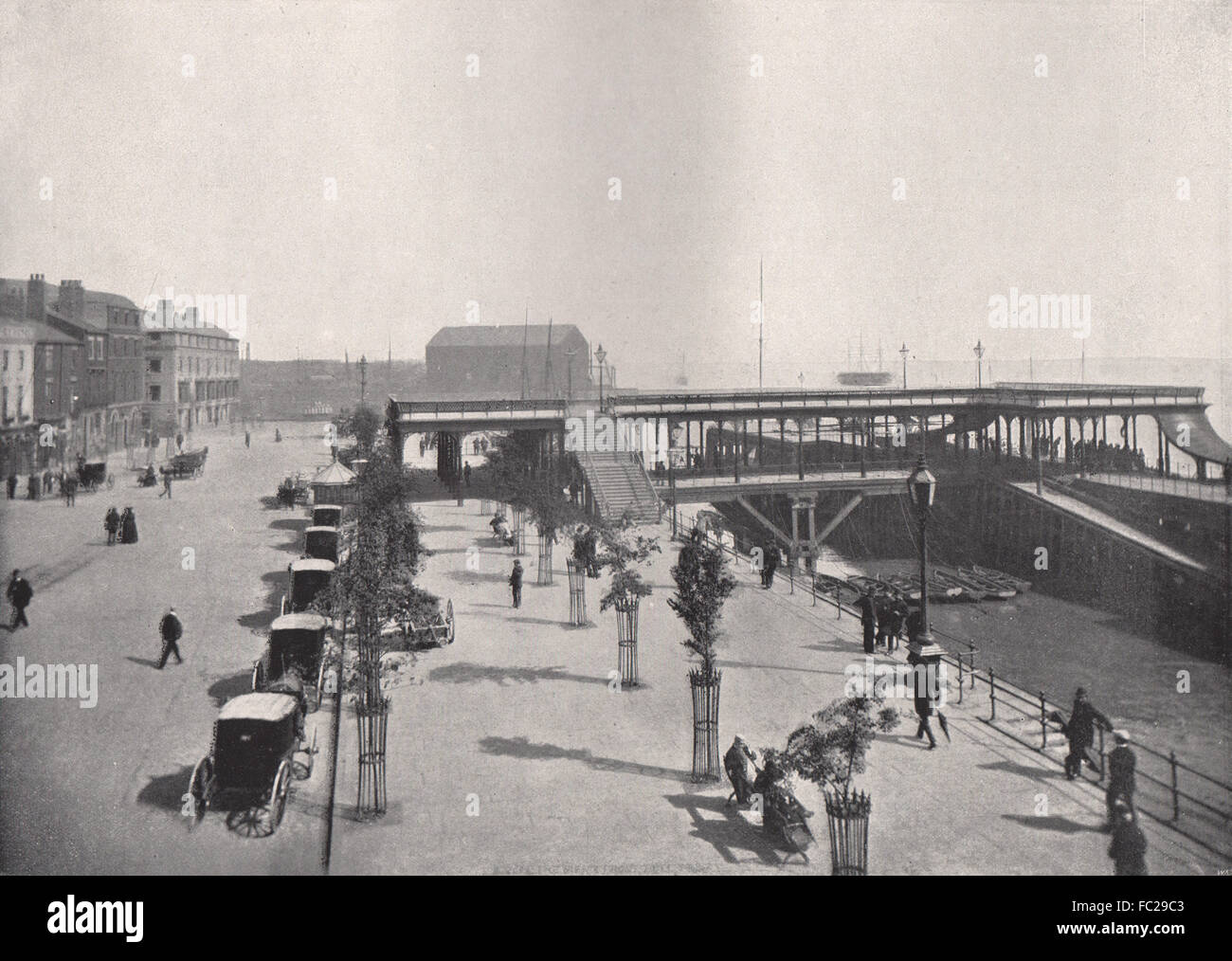 HULL. the pier and front. Yorkshire, antique print 1895 Stock Photo - Alamy