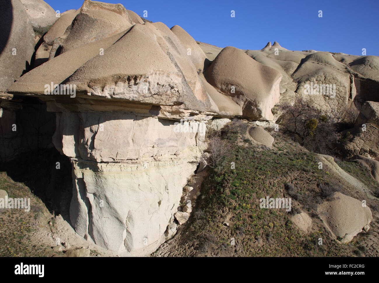 Bizarre rocks and mountains hi-res stock photography and images - Alamy