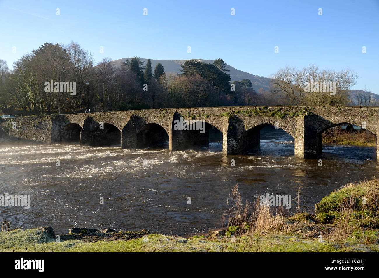 Abergavenny bridge usk hi-res stock photography and images - Alamy