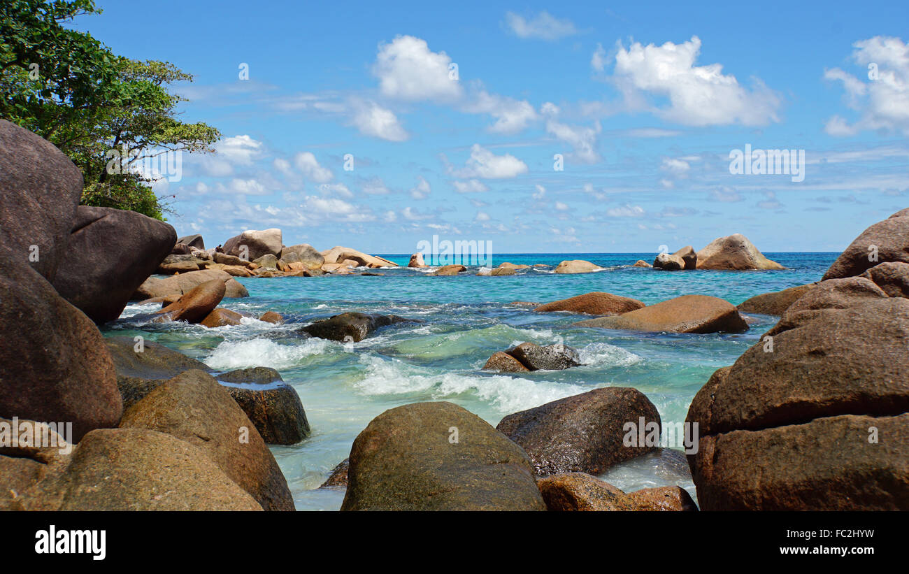 Seychelles famous granite rocks hi-res stock photography and images - Alamy