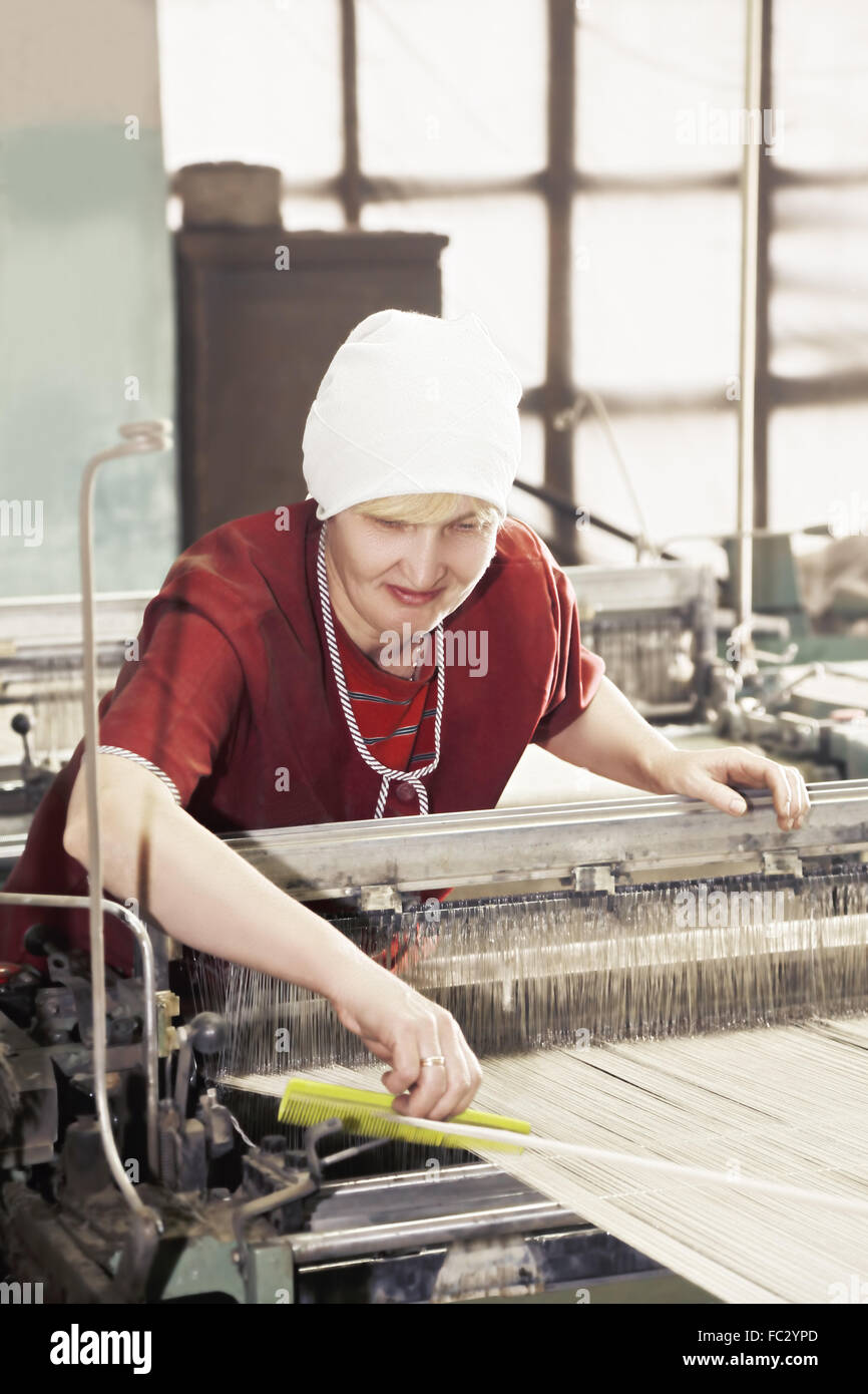 Female threads hi-res stock photography and images - Alamy