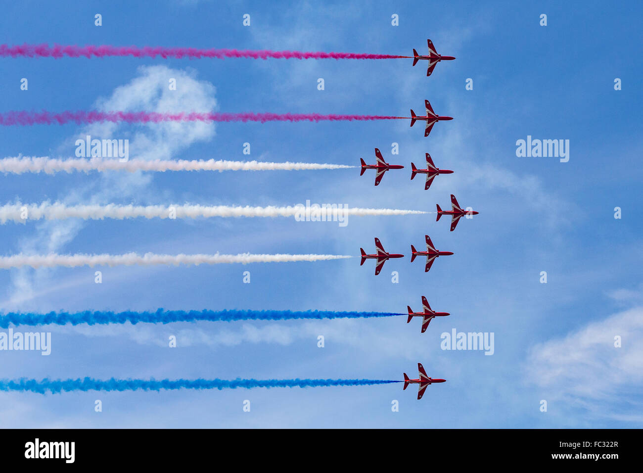 RAF Red Arrows in BAE Hawk T1 trainers, Farnborough International ...