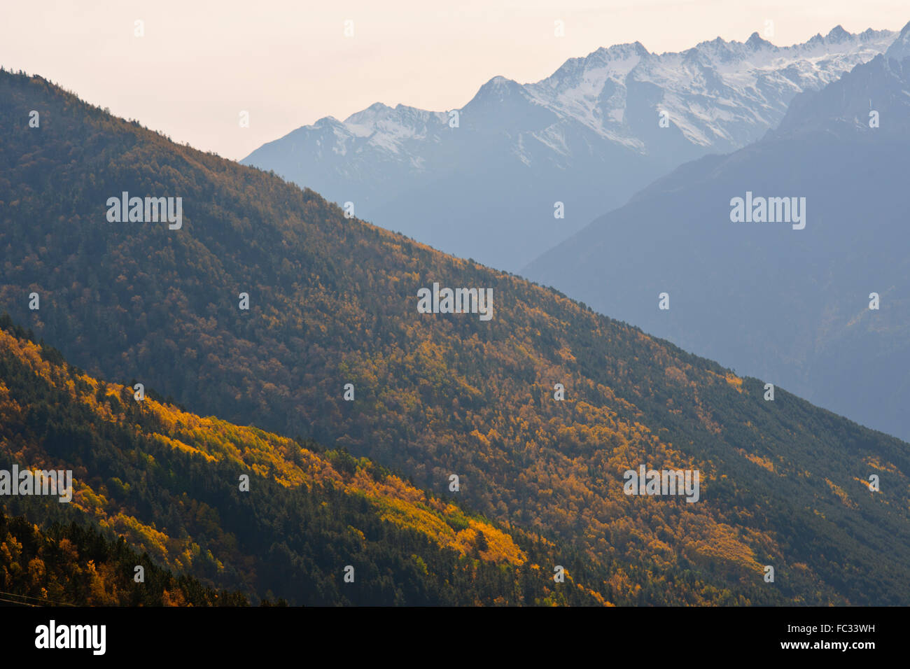 Meili Snow Mountain Range,Mingyong Glacier,Holy Kawagebo Peak worshiped ...