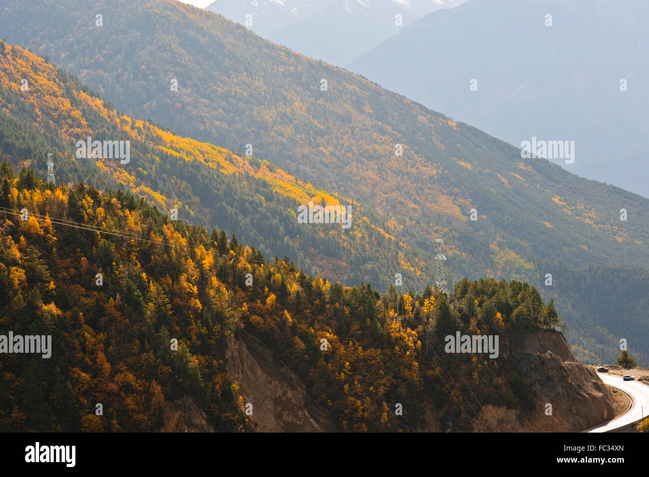 Meili Snow Mountain Range,Mingyong Glacier,Holy Kawagebo Peak worshiped ...