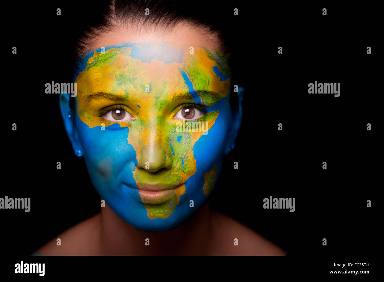 Face paint world map hi-res stock photography and images - Alamy