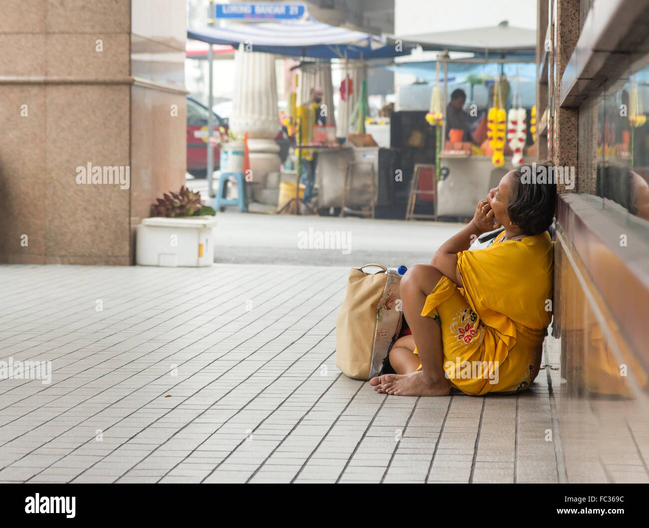 Barefoot woman poor hi-res stock photography and images - Alamy
