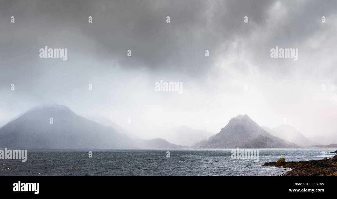 Skye outline hi-res stock photography and images - Alamy