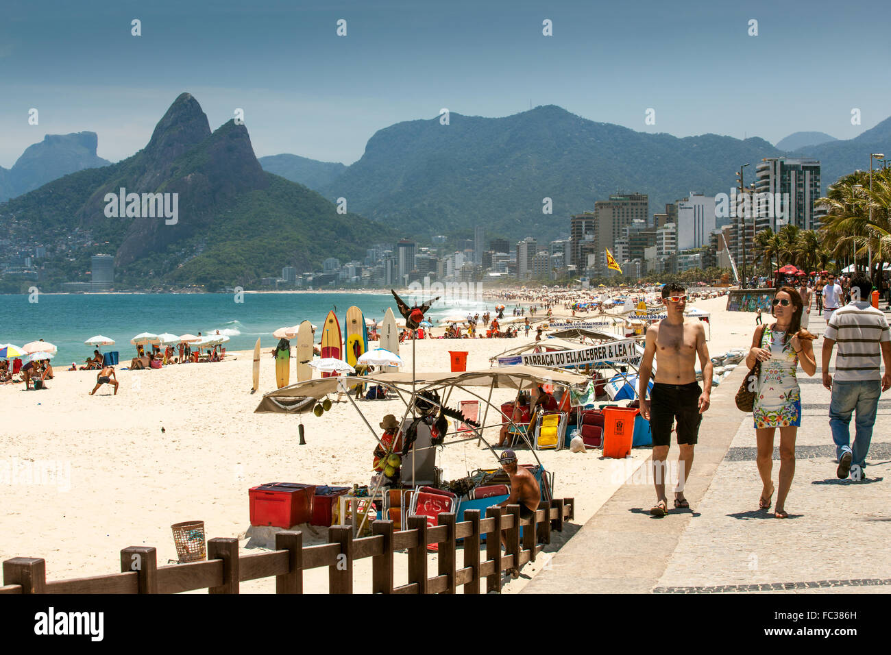 Romantic beach walk hi-res stock photography and images - Alamy
