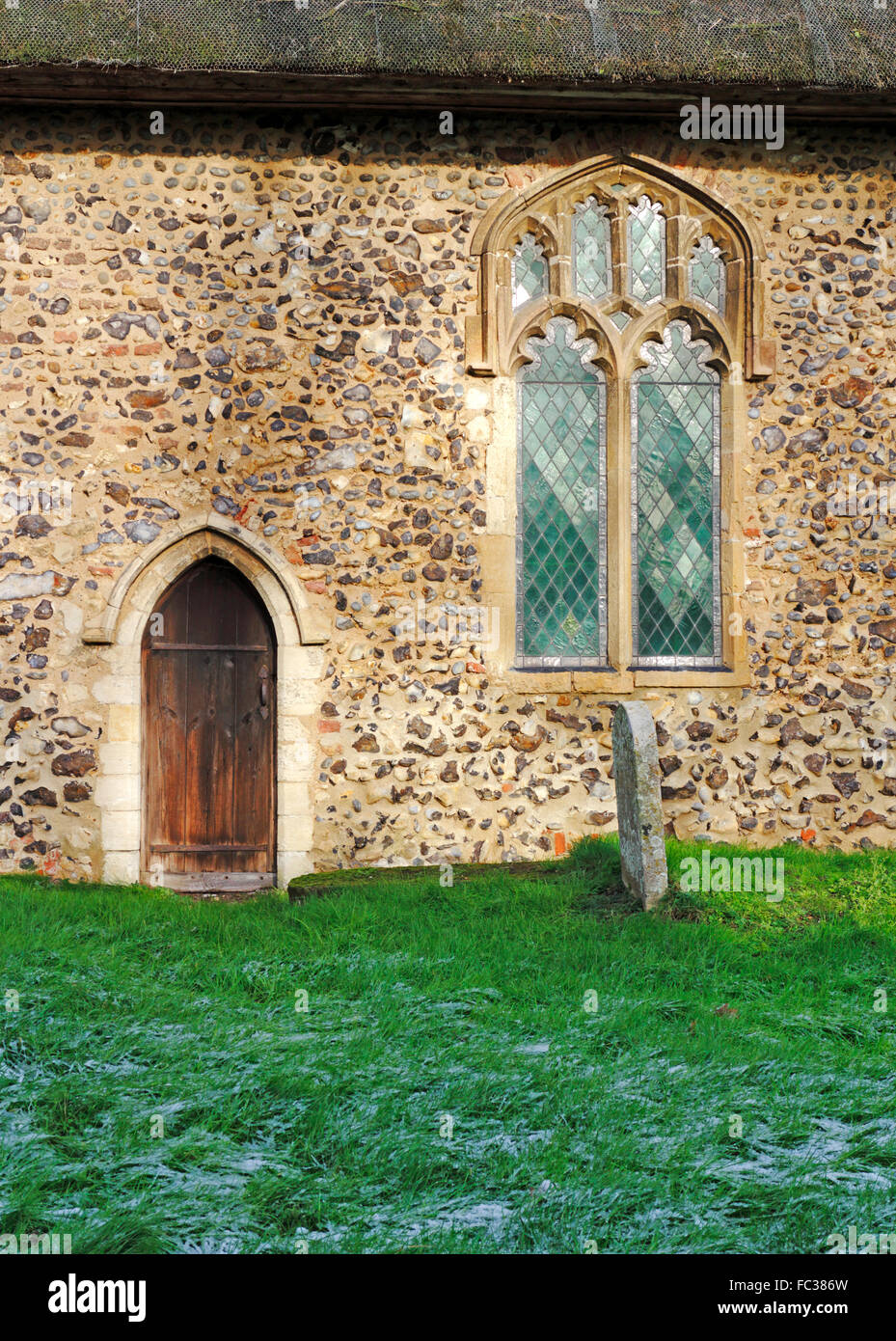 Mullion parish church hi-res stock photography and images - Alamy