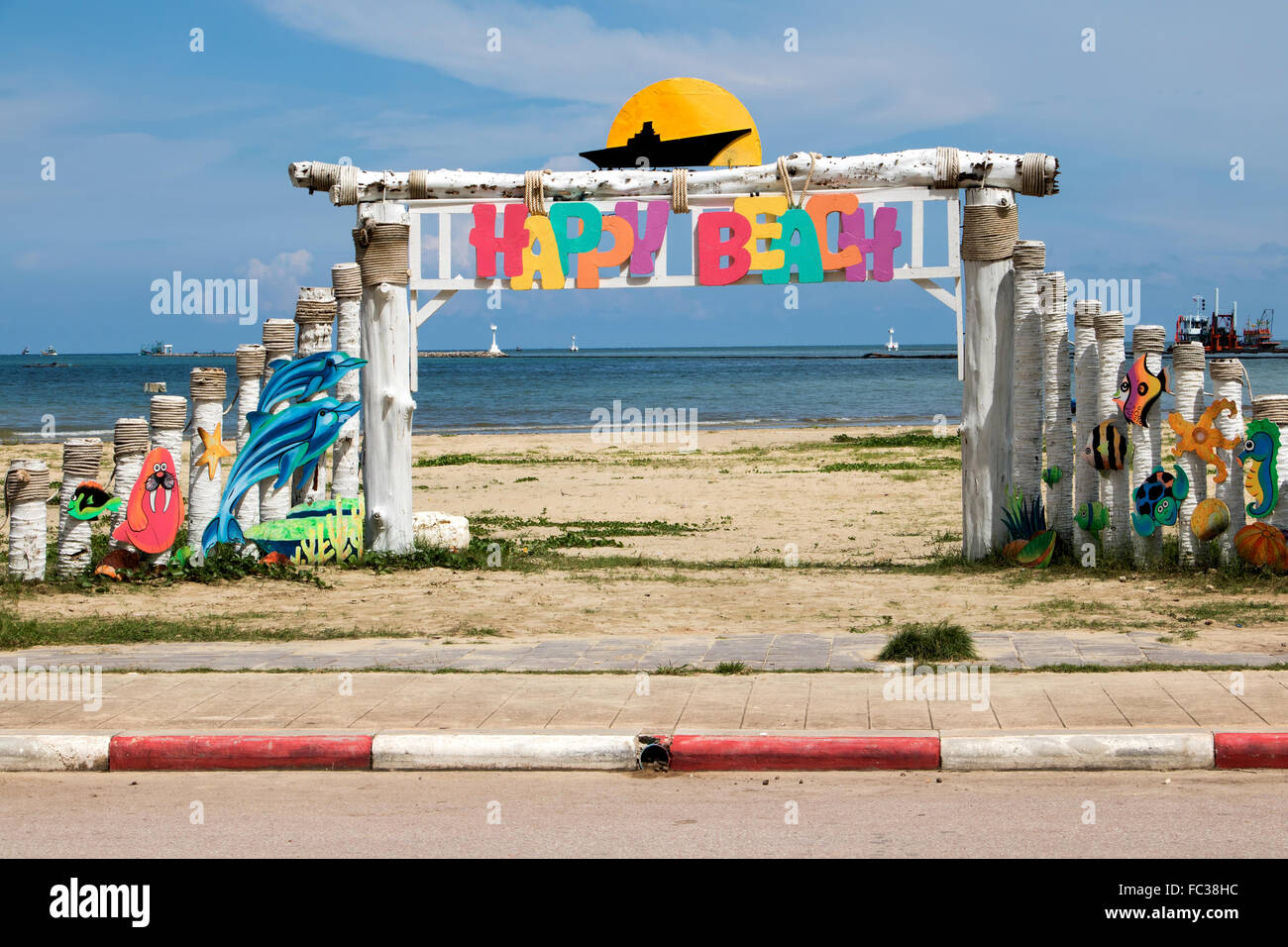 Gateway to the Lang suan beach Stock Photo - Alamy