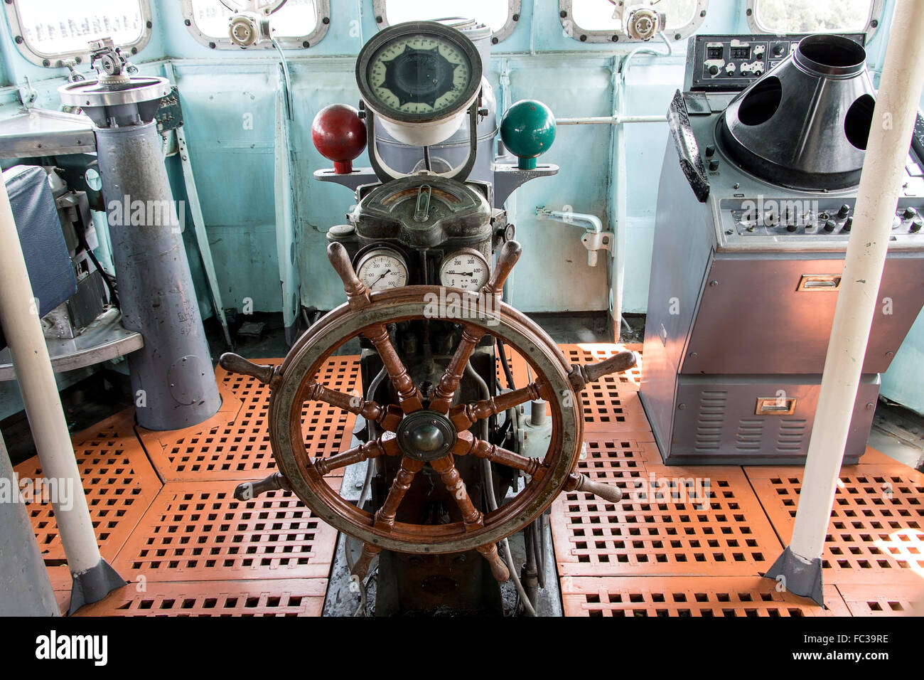 Wheelhouse on the boat Stock Photo - Alamy