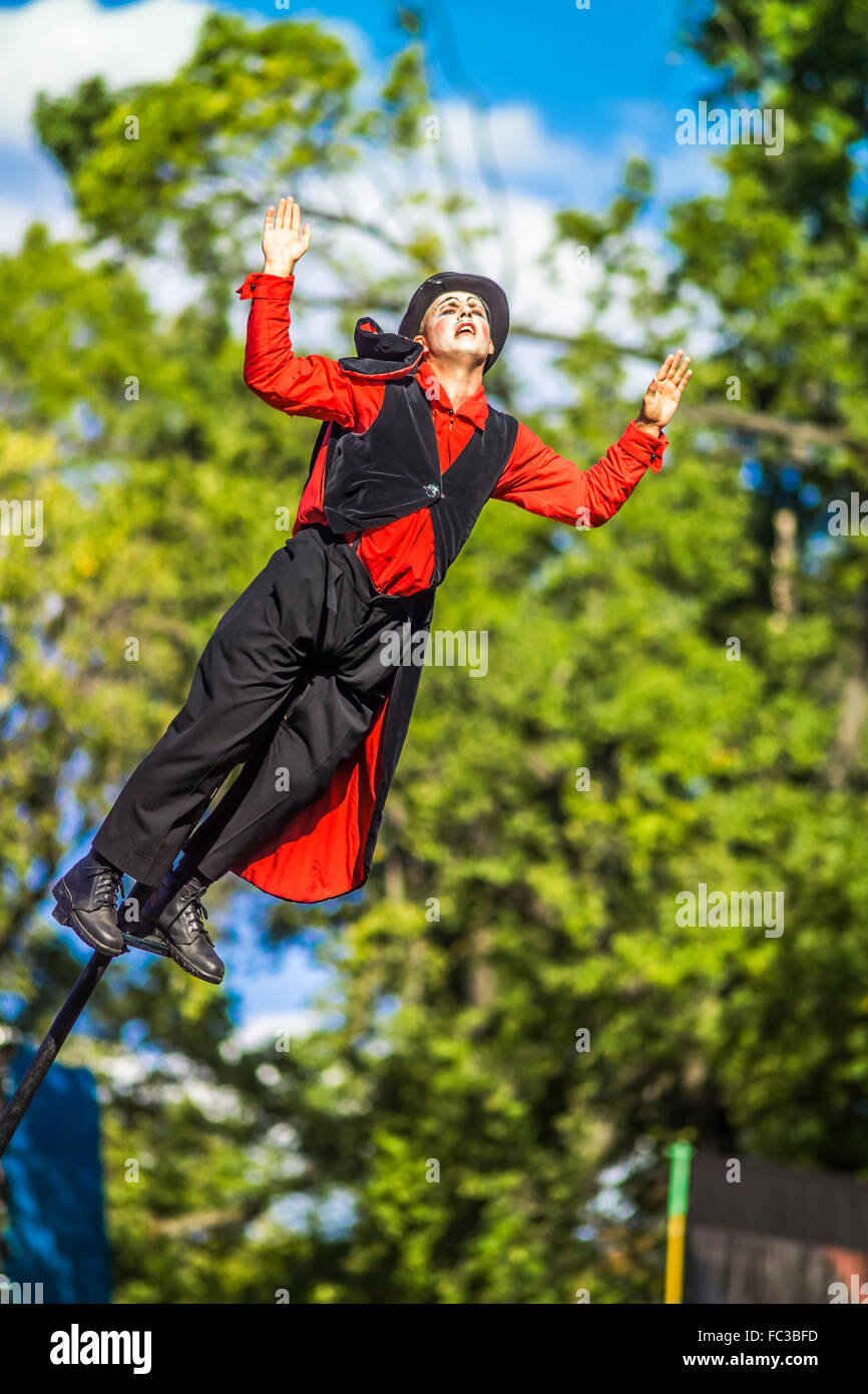 Melbourne-based, world-renowned performing arts co. Strange Fruit ...