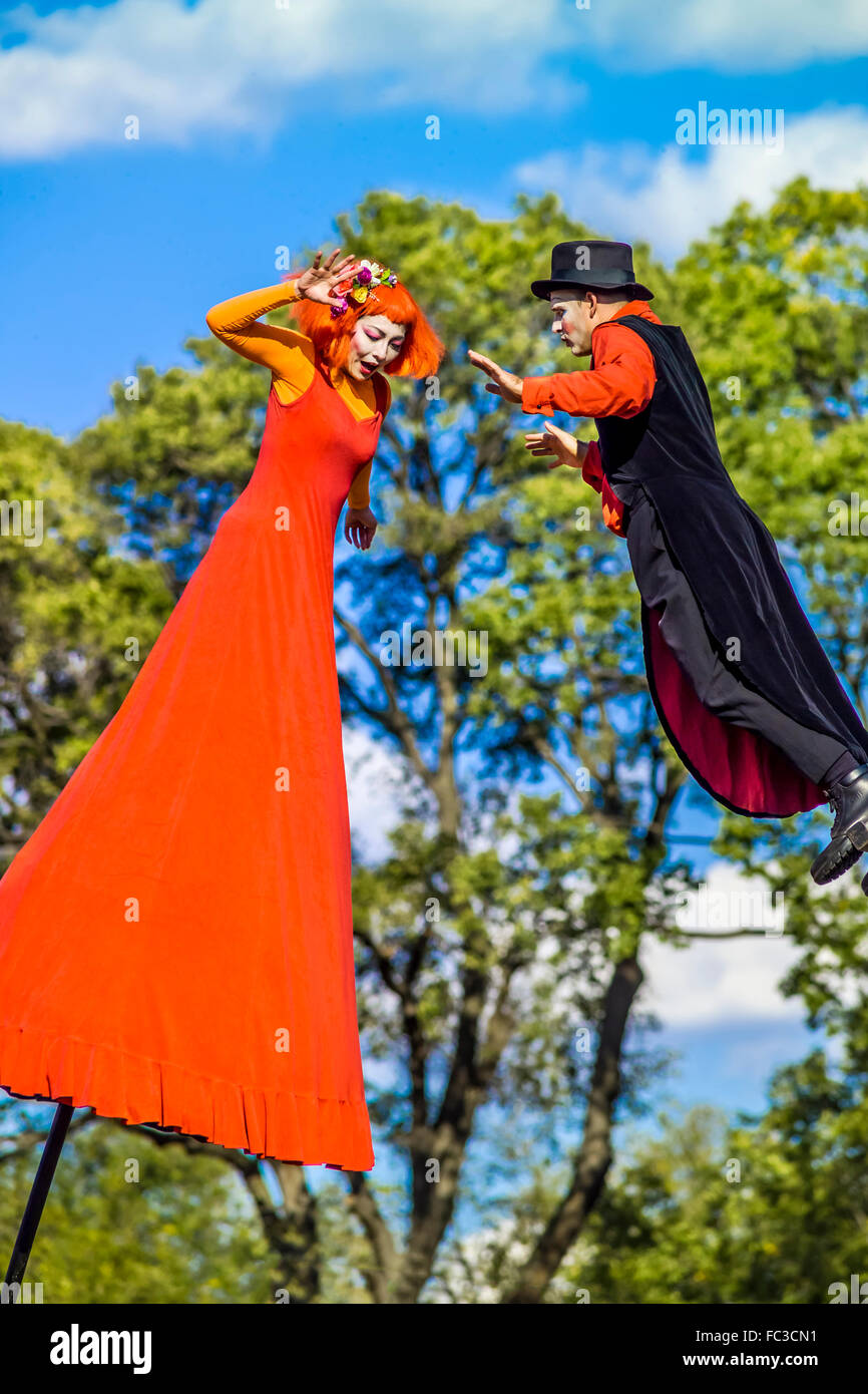 Melbourne-based, world-renowned performing arts co. Strange Fruit ...