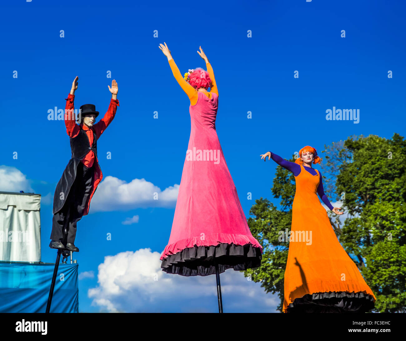 Melbourne-based, world-renowned performing arts co. Strange Fruit ...