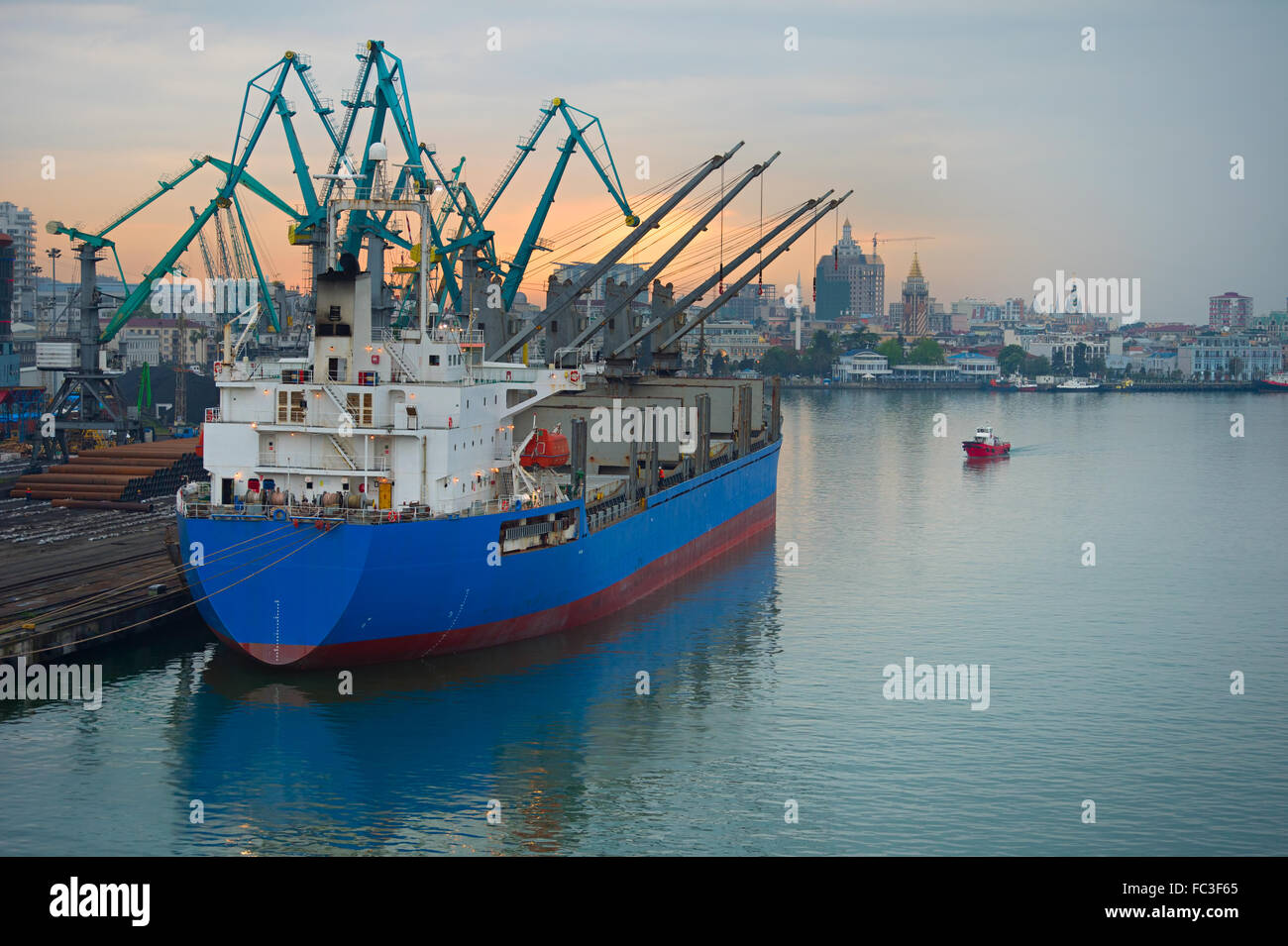 Loading cargo ships unloading at port shipping vessels container hi-res ...