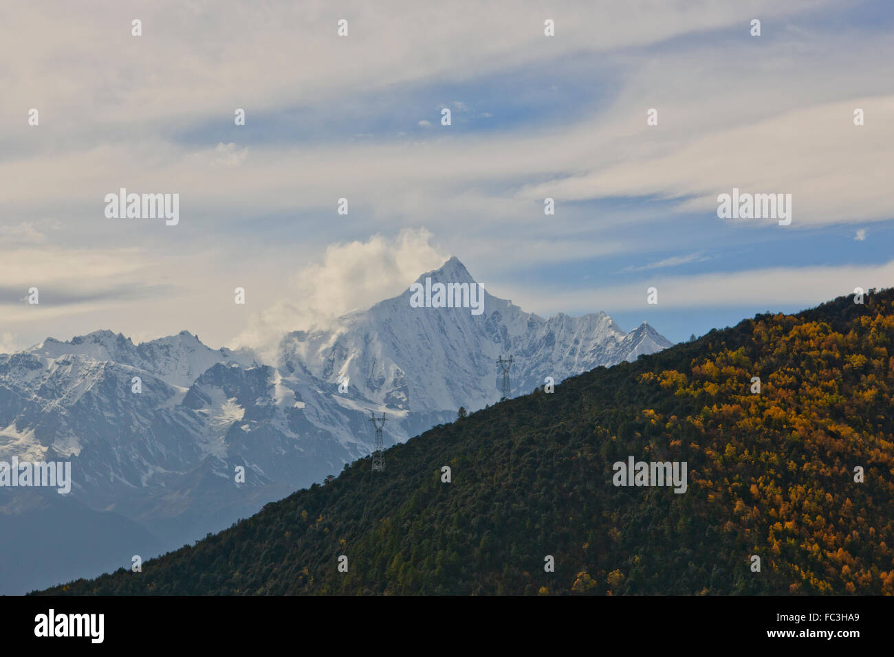 Meili Snow Mountain Range,Mingyong Glacier,Holy Kawagebo Peak worshiped ...