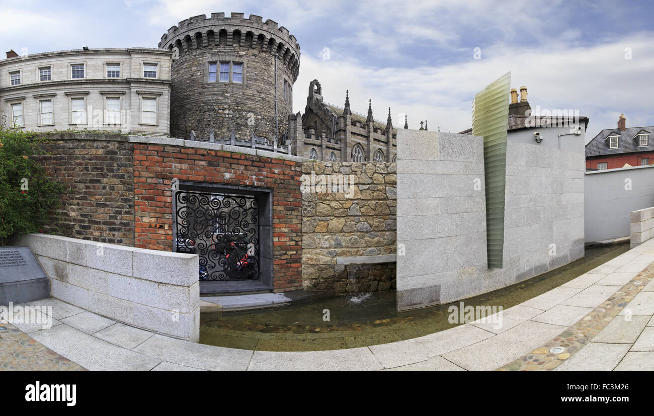 Garda Memorial Garden in Dublin Castle Stock Photo - Alamy