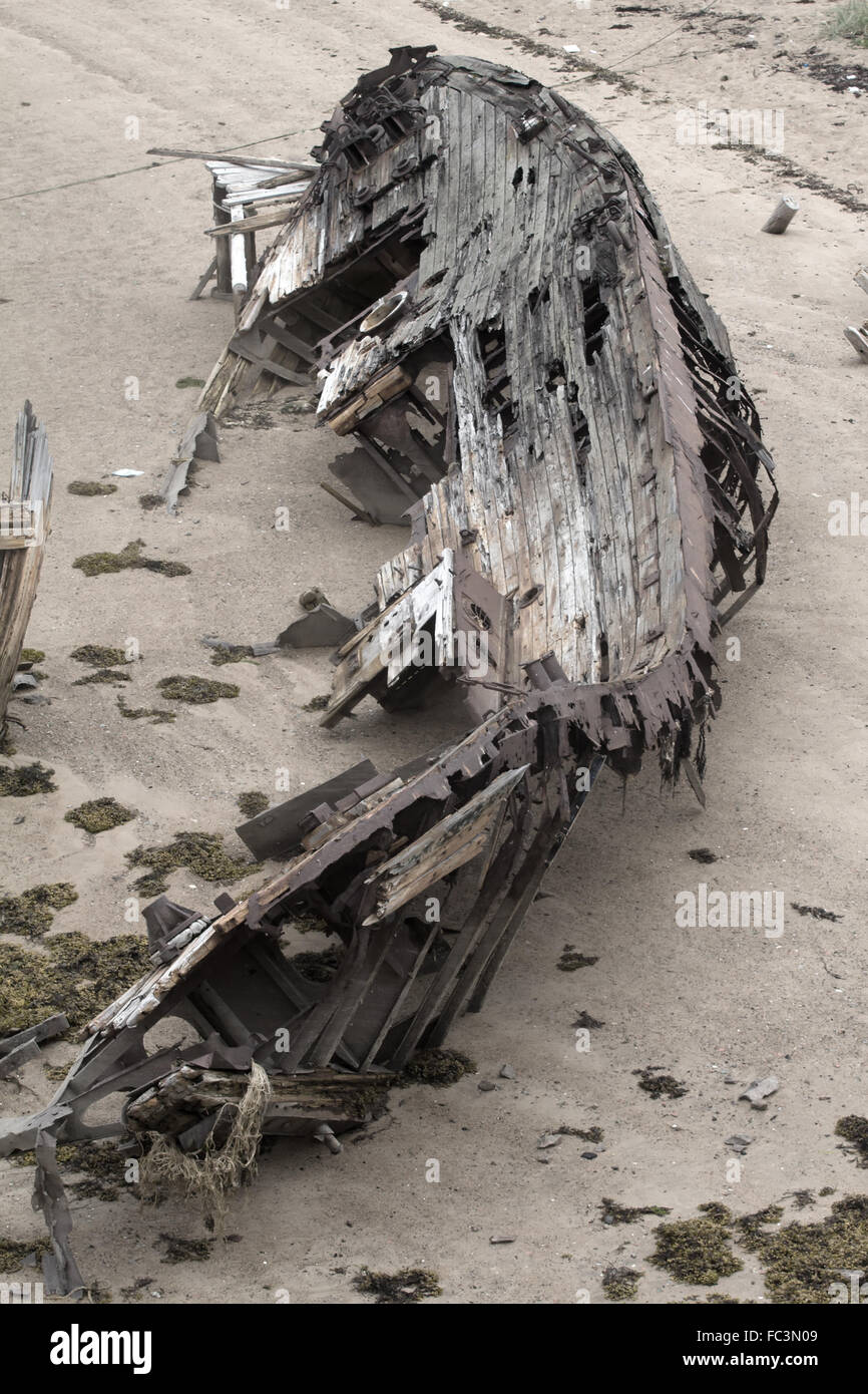 Ship skeleton hi-res stock photography and images - Alamy