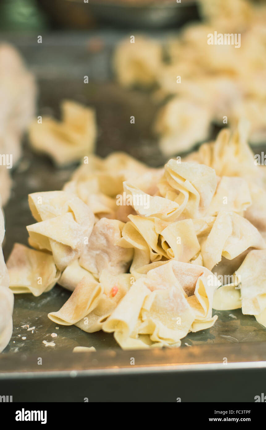 wanton or wantan chinese dumplings Stock Photo - Alamy