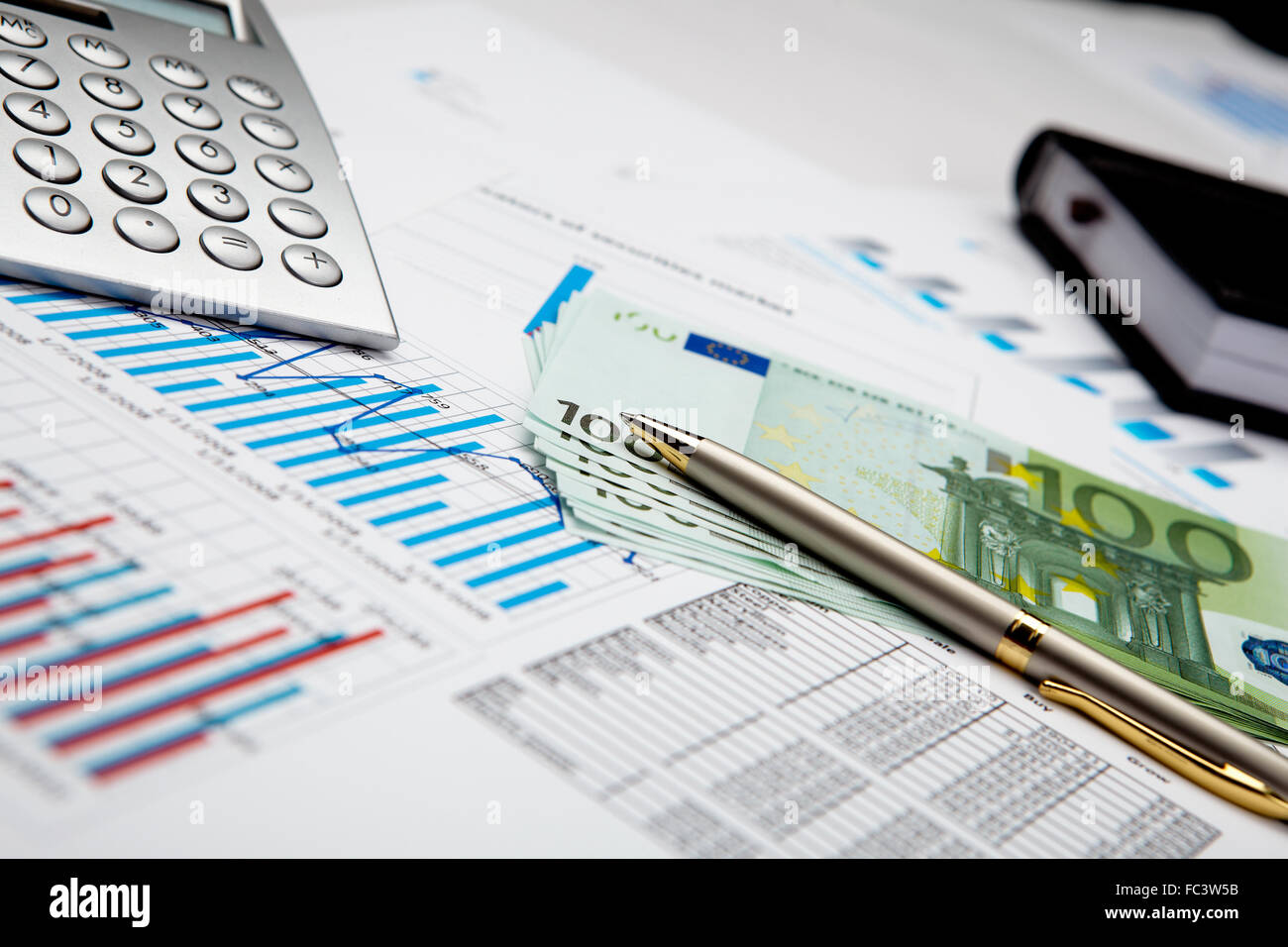 financial charts and graphs Stock Photo - Alamy