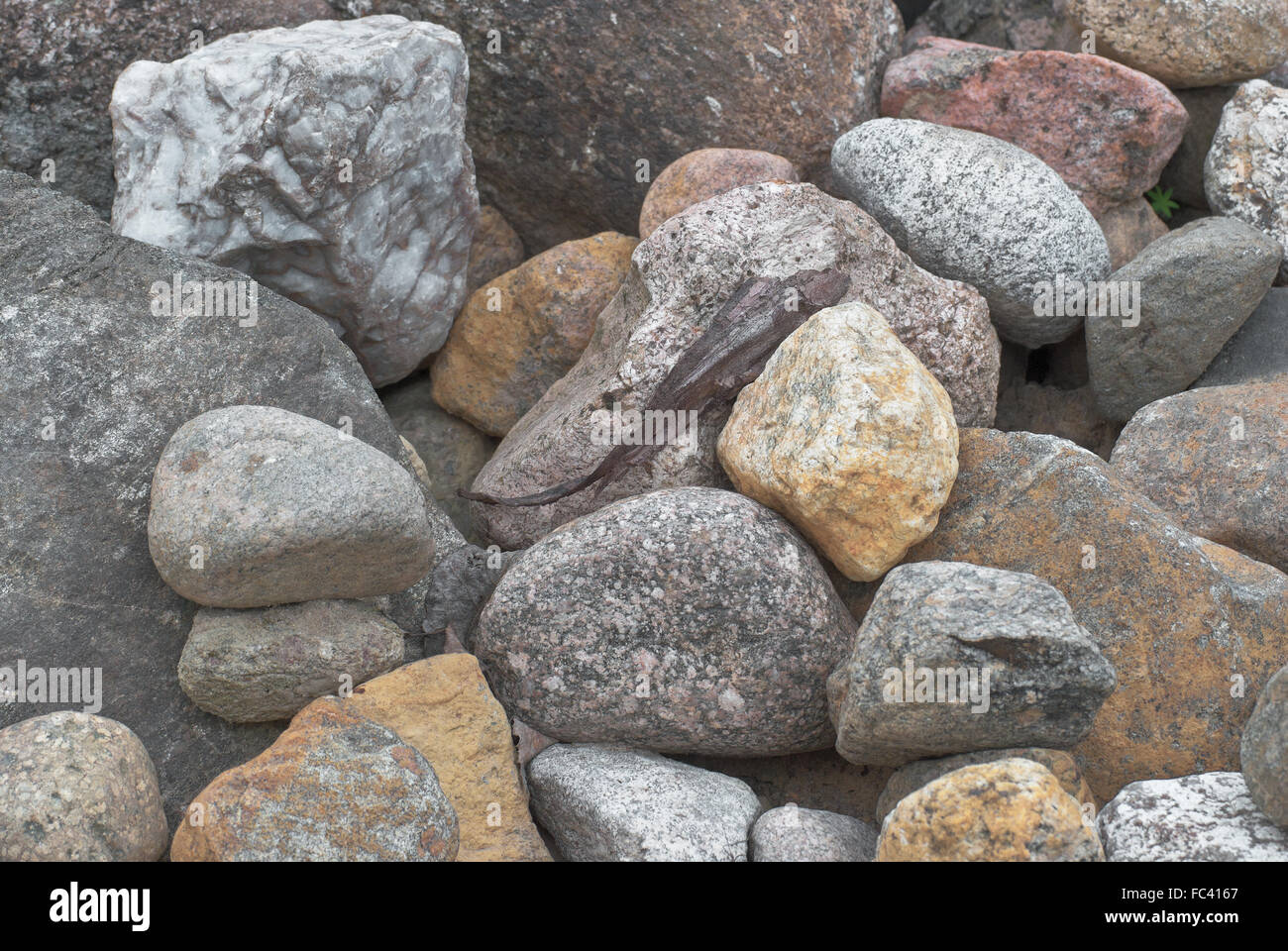 Stones bunch hi-res stock photography and images - Alamy