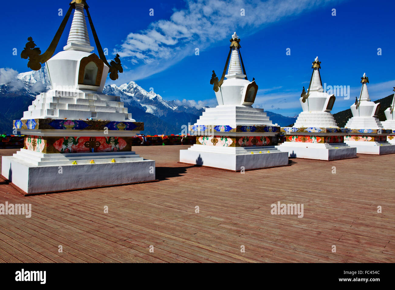 Feilal Temple Mingyong Glacier,Meili Snow Mountain Range,Holy Kawagebo ...