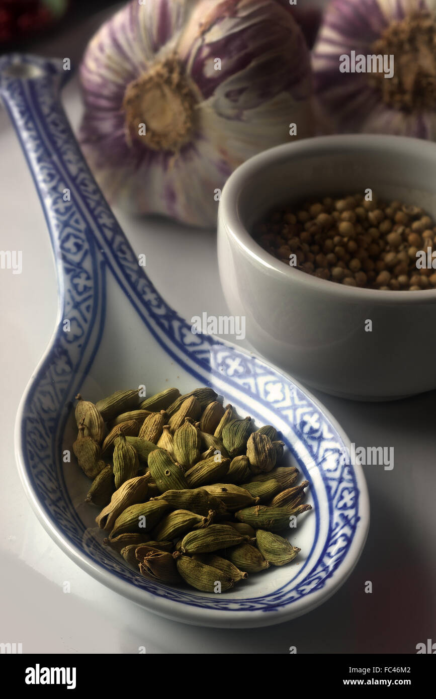 Green cardamom hi-res stock photography and images - Alamy