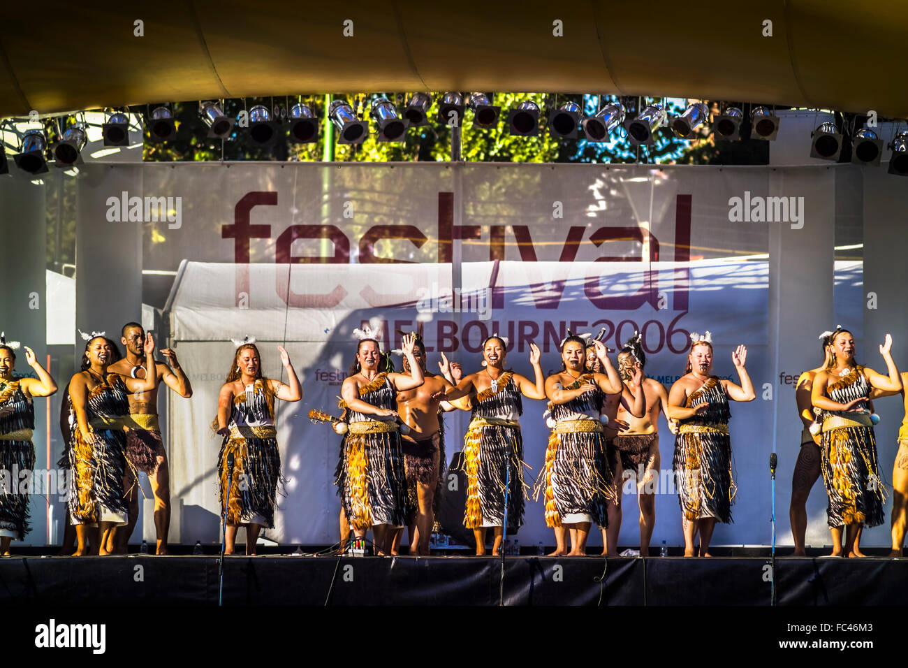 Maori dance haka women hi-res stock photography and images - Alamy