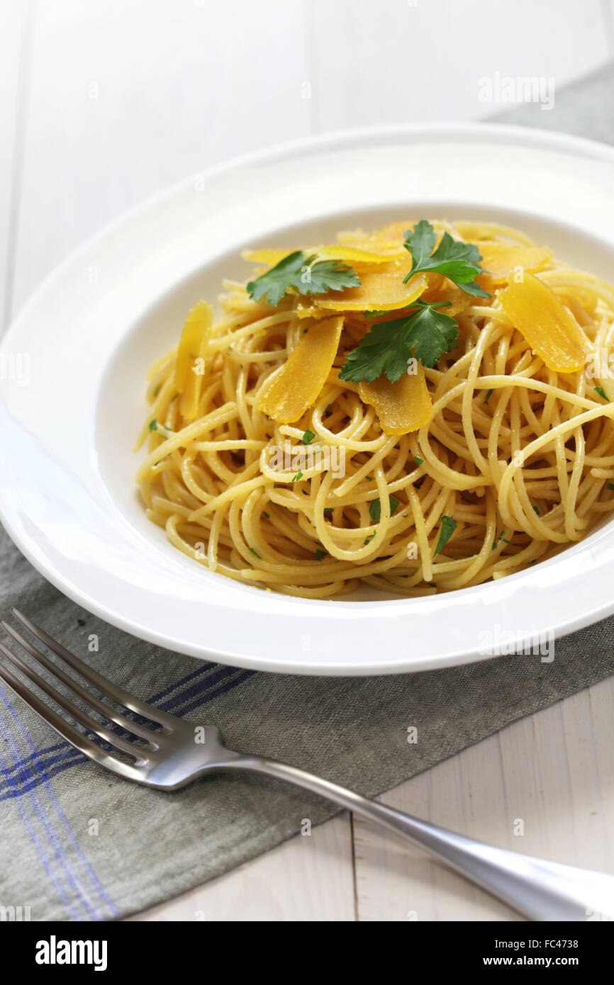 spaghetti with bottarga, italian cuisine Stock Photo - Alamy