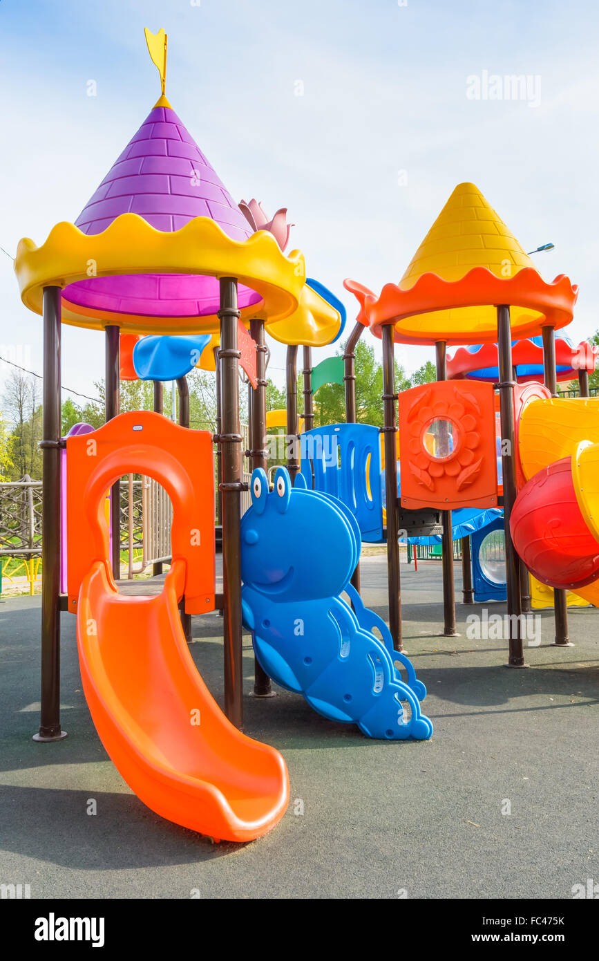 Metal playground structure hi-res stock photography and images - Alamy