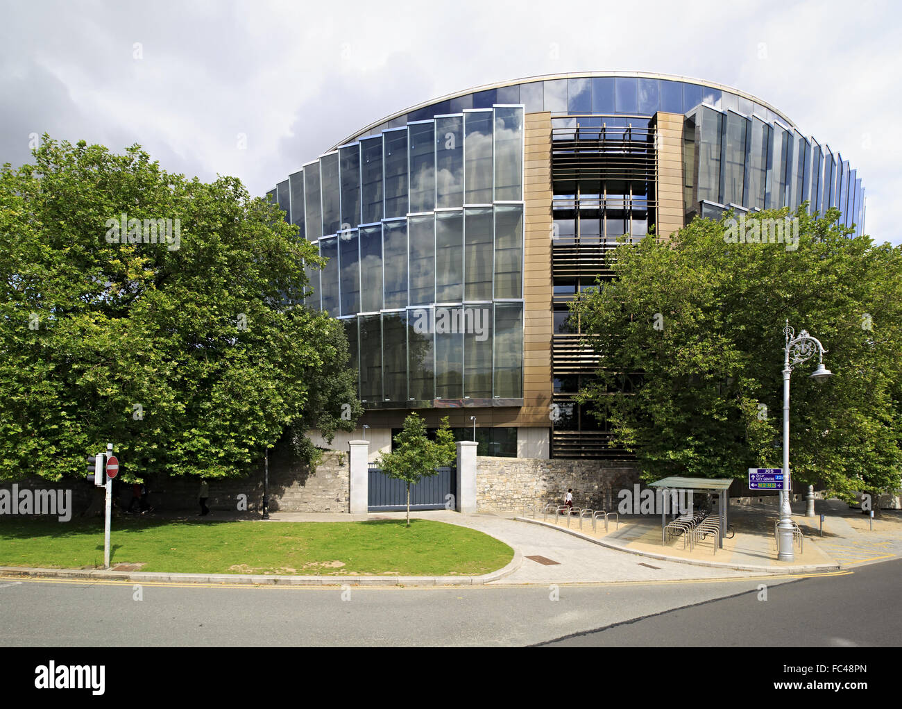 Criminal house hi-res stock photography and images - Alamy