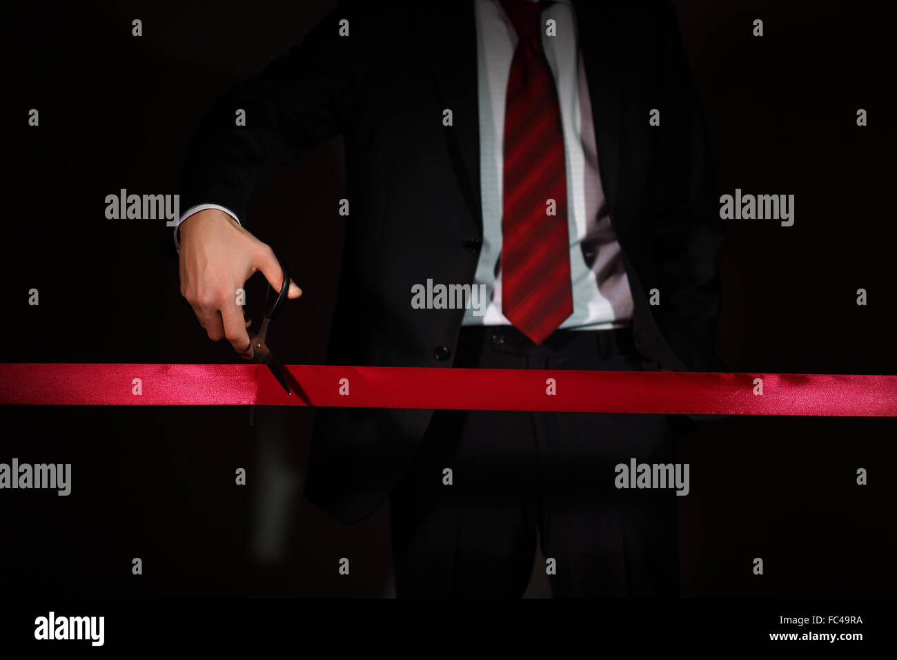 Cuting ribbon hi-res stock photography and images - Alamy