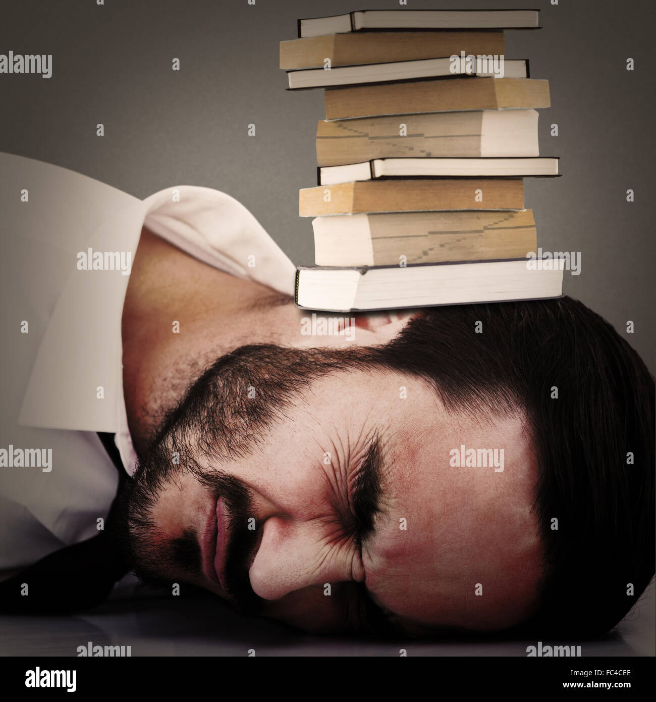 Head banging hi-res stock photography and images - Alamy