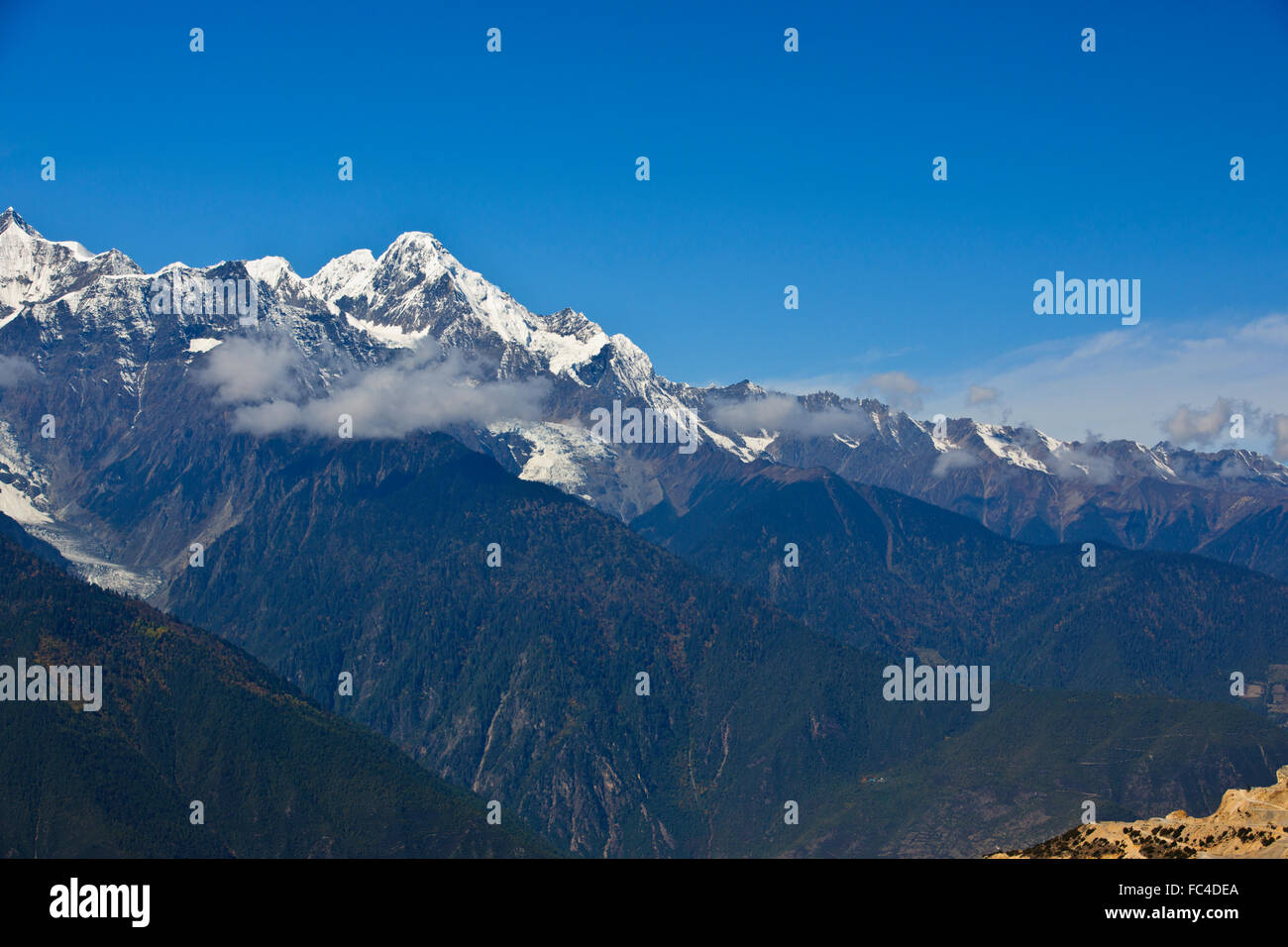 Meili Snow Mountain Range,Mingyong Glacier,Holy Kawagebo Peak worshiped ...