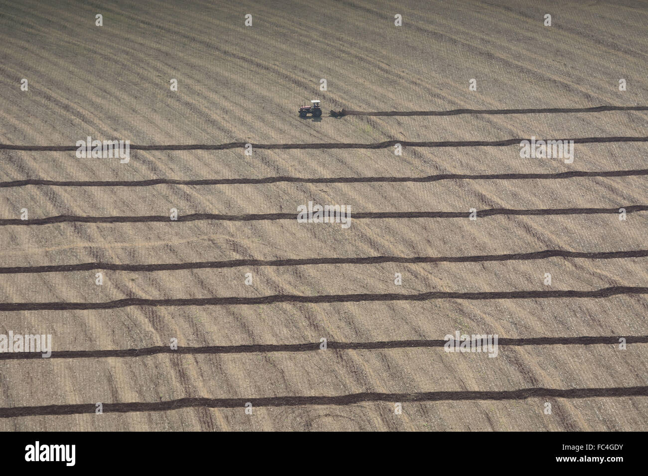 Planting machines hi-res stock photography and images - Alamy