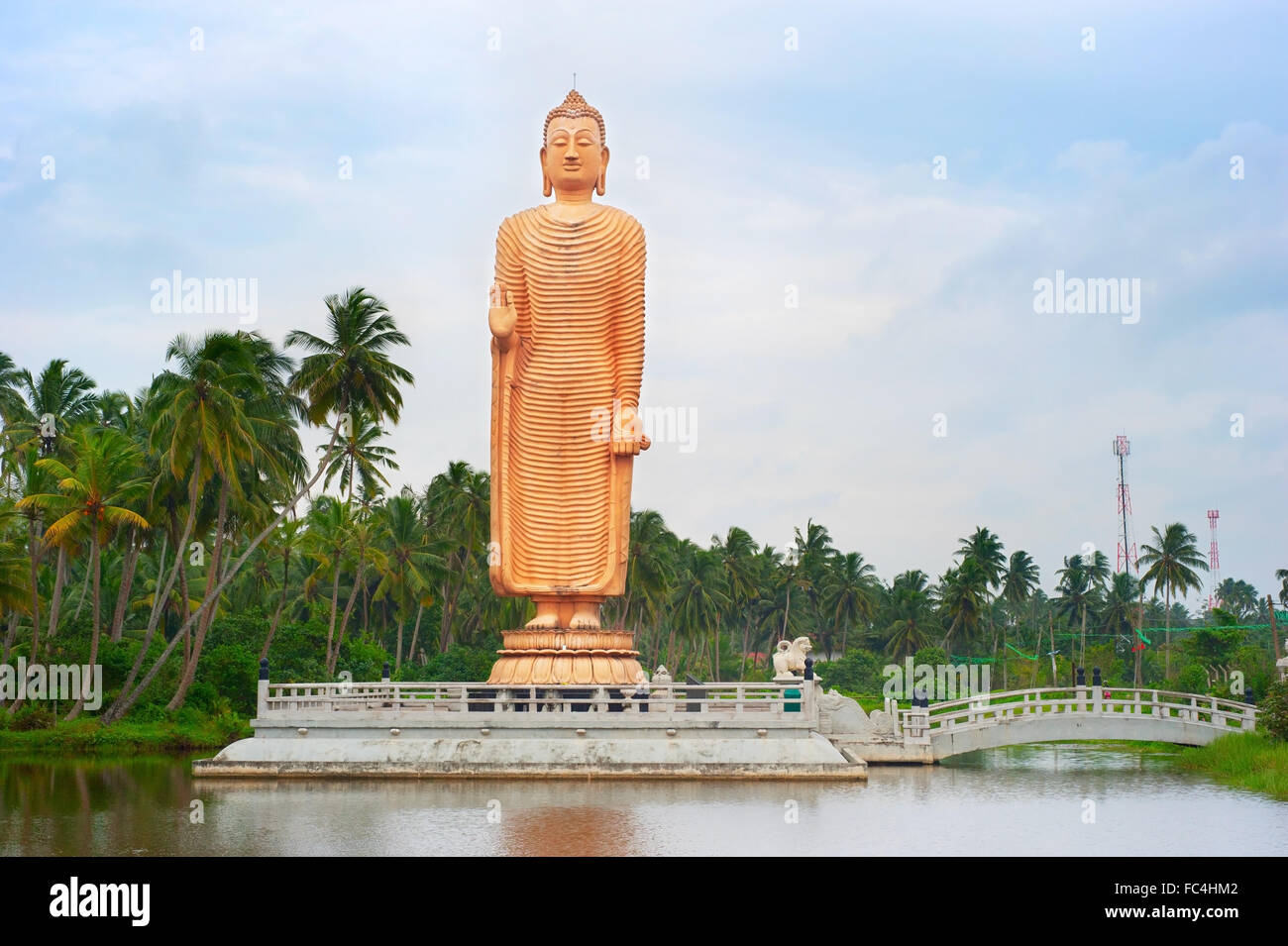 Tsunami statue sri lanka hi-res stock photography and images - Alamy