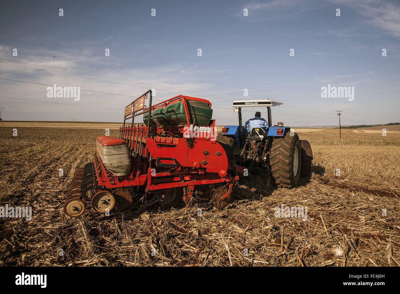 Soybean planting in no-till system on straw Stock Photo - Alamy
