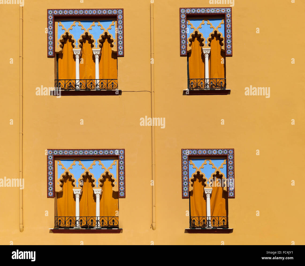 Arabic style windows hi-res stock photography and images - Alamy