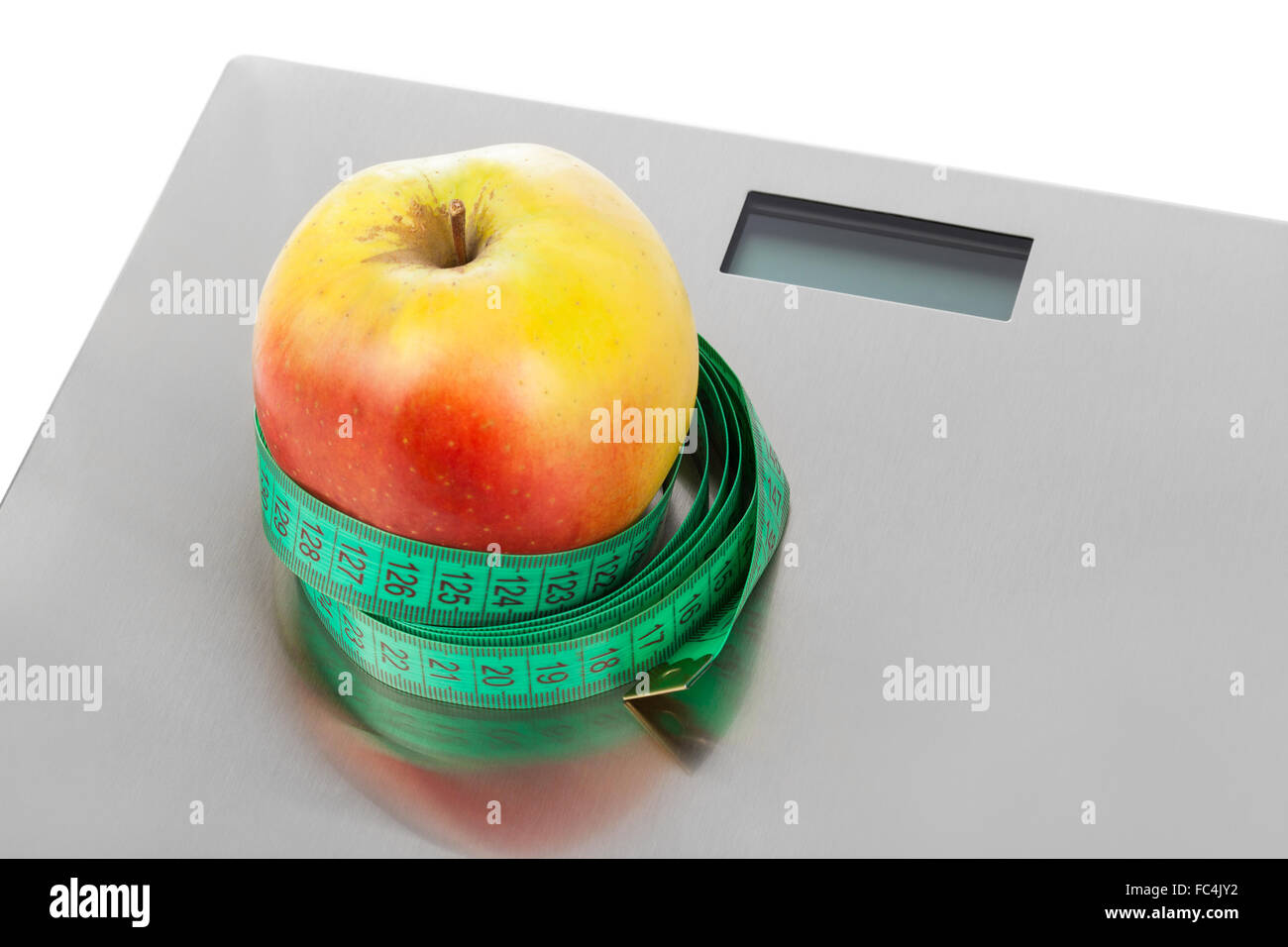 Weight scale and fruits Stock Photo - Alamy