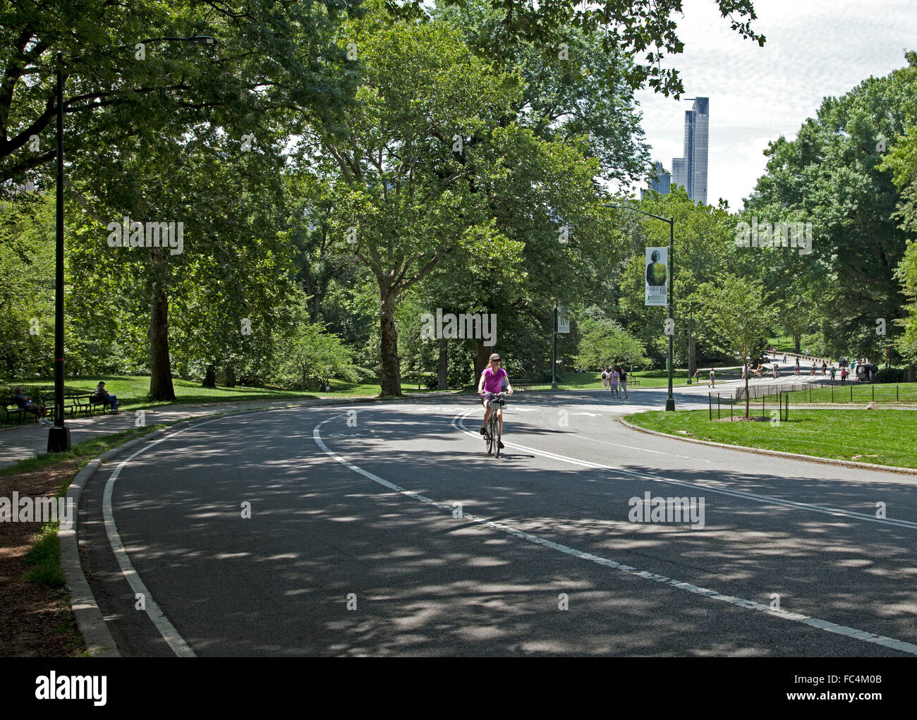 Central park sitting and biking hi-res stock photography and images - Alamy